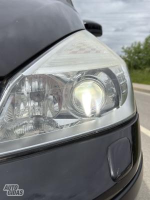 Renault Espace 2006 Kauņa, ar dzinēja tilpumu 2.00 L un nobraukumu 286 tūkst. km par 1750 €, foto 20 vietnē AUTOMOTO.COM.LV