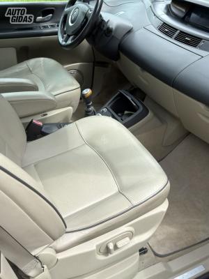 Renault Espace 2006 Kauņa, ar dzinēja tilpumu 2.00 L un nobraukumu 286 tūkst. km par 1750 €, foto 21 vietnē AUTOMOTO.COM.LV