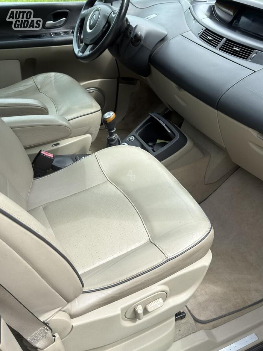 Renault Espace 2006 Kauņa, ar dzinēja tilpumu 2.00 L un nobraukumu 286 tūkst. km par 1750 €, foto 21 vietnē AUTOMOTO.COM.LV