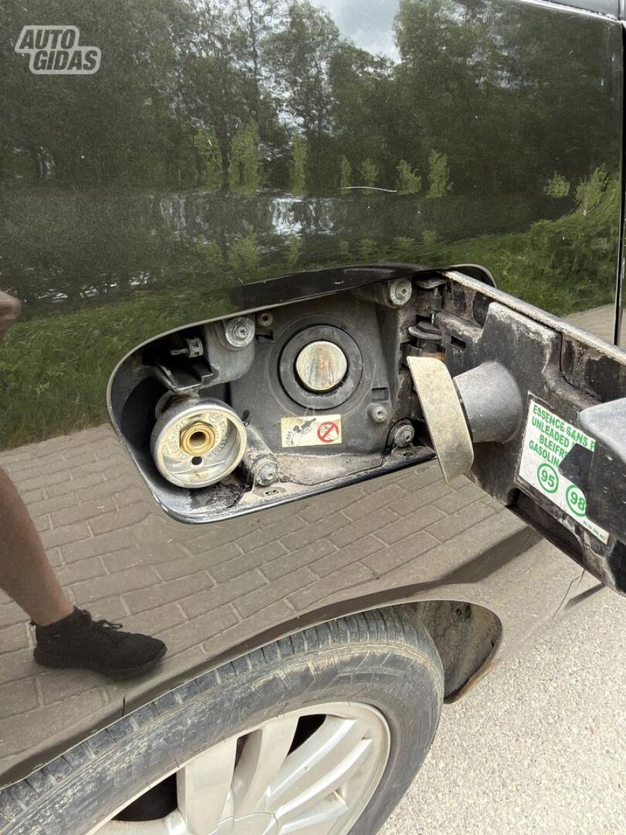 Renault Espace 2006 Kauņa, ar dzinēja tilpumu 2.00 L un nobraukumu 286 tūkst. km par 1750 €, foto 22 vietnē AUTOMOTO.COM.LV