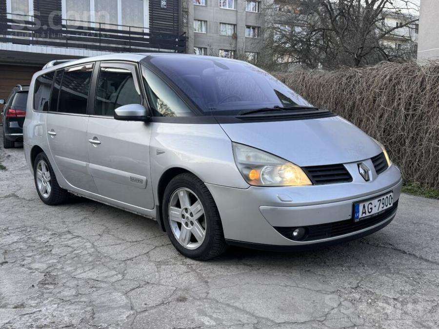 Renault Espace 2006 Rīga, ar dzinēja tilpumu 2.20 L un nobraukumu 288 tūkst. km par 2300 €, foto 1 vietnē AUTOMOTO.COM.LV