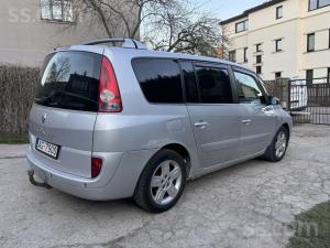 Renault Espace 2006 Rīga, ar dzinēja tilpumu 2.20 L un nobraukumu 288 tūkst. km par 2300 €, foto 5 vietnē AUTOMOTO.COM.LV