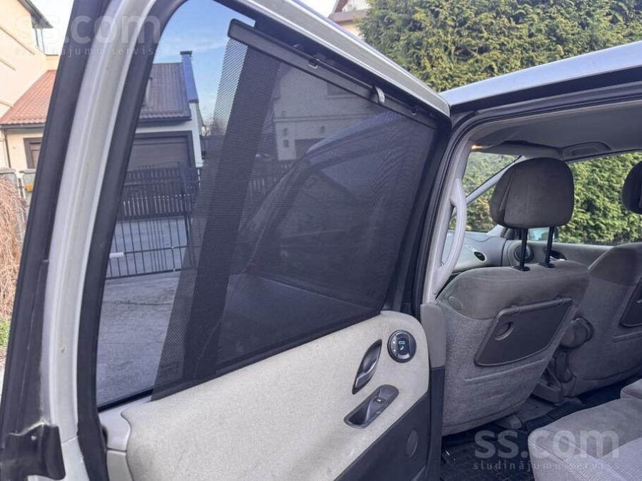 Renault Espace 2006 Rīga, ar dzinēja tilpumu 2.20 L un nobraukumu 288 tūkst. km par 2300 €, foto 10 vietnē AUTOMOTO.COM.LV