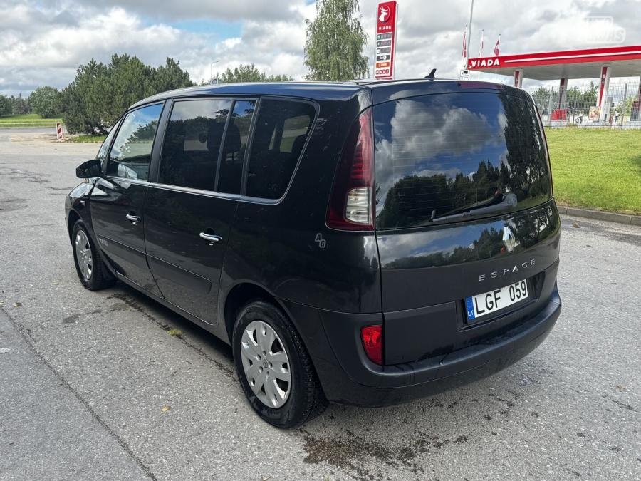 Renault Espace 2006 in Siauliai, with an engine capacity of 2.00 L and mileage of 295 thousand km for 980 €, photo 8 on AUTOMOTO.COM.LV