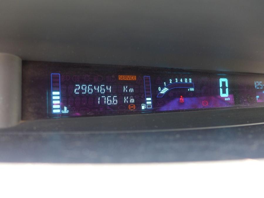 Renault Espace 2007 Kauņa, ar dzinēja tilpumu 2.00 L un nobraukumu 296 tūkst. km par 1500 €, foto 20 vietnē AUTOMOTO.COM.LV