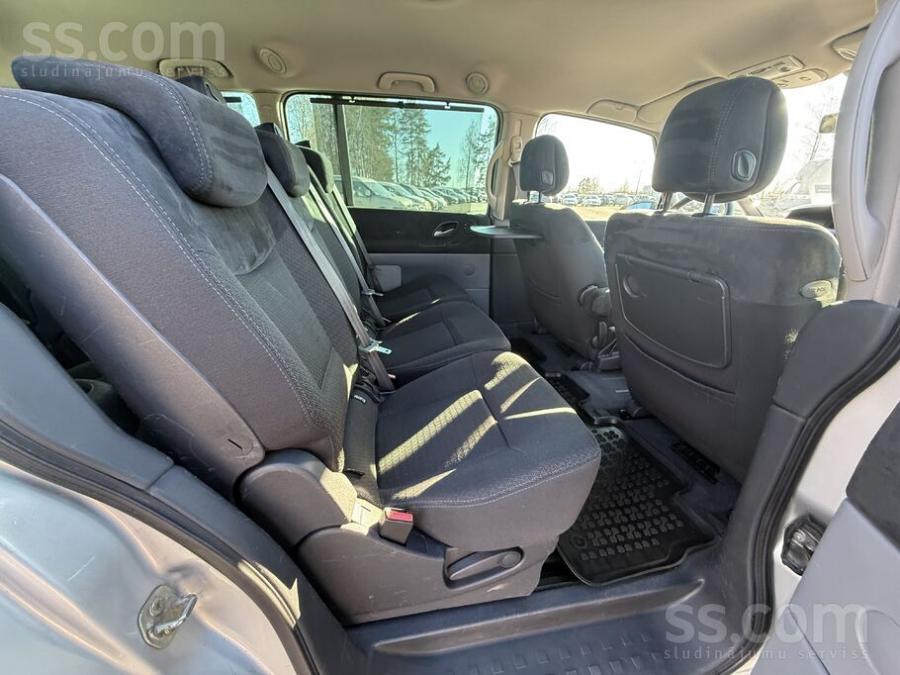 Renault Espace 2007 in Riga, with an engine capacity of 2.00 L and mileage of 360 thousand km for 1390 €, photo 16 on AUTOMOTO.COM.LV