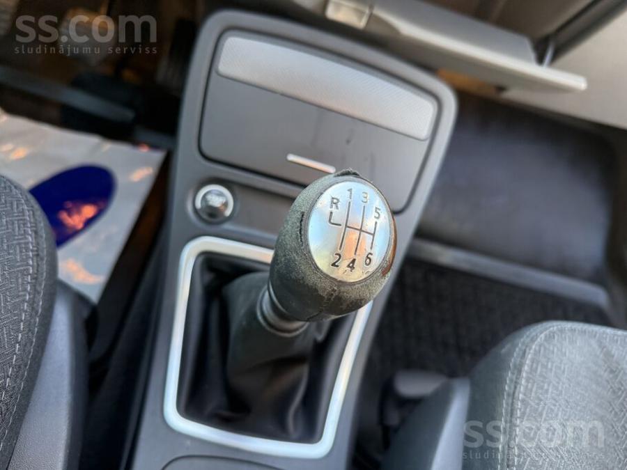 Renault Espace 2007 in Riga, with an engine capacity of 2.00 L and mileage of 360 thousand km for 1390 €, photo 21 on AUTOMOTO.COM.LV