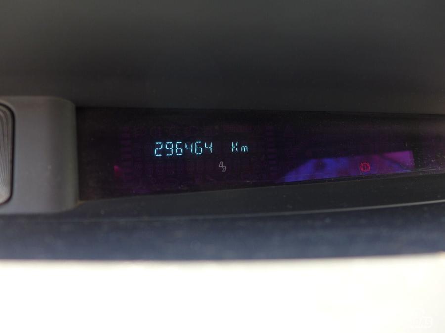 Renault Espace 2007 in Kaunas, with an engine capacity of 2.00 L and mileage of 297 thousand km for 1000 €, photo 1 on AUTOMOTO.COM.LV