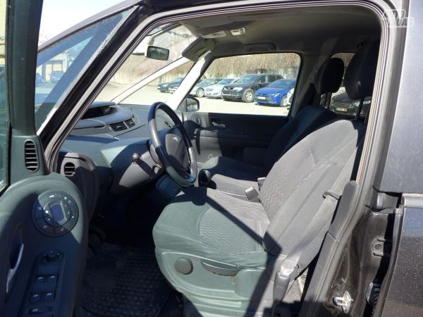 Renault Espace 2007 in Kaunas, with an engine capacity of 2.00 L and mileage of 297 thousand km for 1000 €, photo 5 on AUTOMOTO.COM.LV