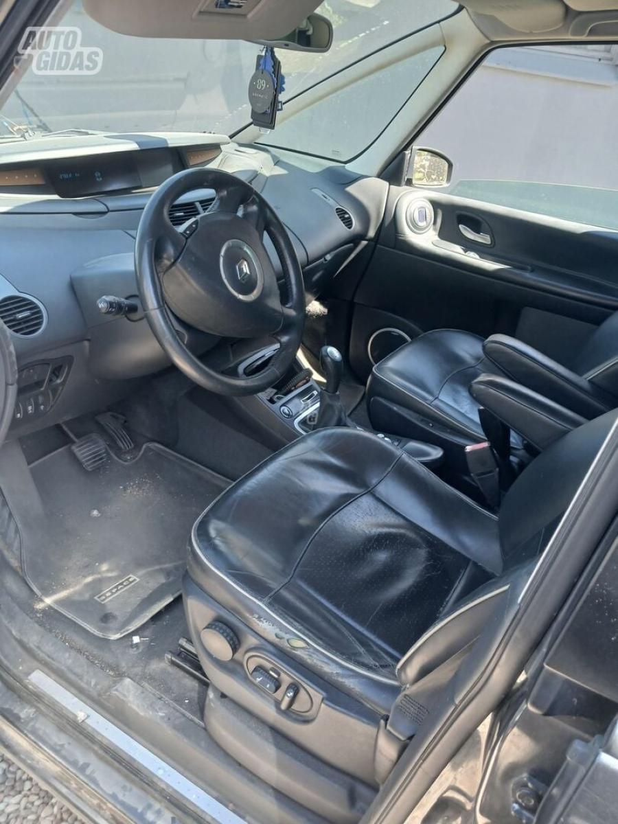 Renault Espace 2009 Kauņa, ar dzinēja tilpumu 2.00 L un nobraukumu 273 tūkst. km par 2500 €, foto 7 vietnē AUTOMOTO.COM.LV