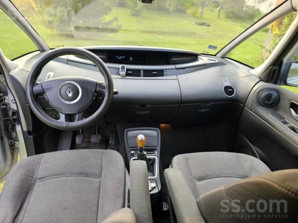 Renault Espace 2010 Valka, ar dzinēja tilpumu 2.00 L un nobraukumu 399 tūkst. km par 2500 €, foto 8 vietnē AUTOMOTO.COM.LV