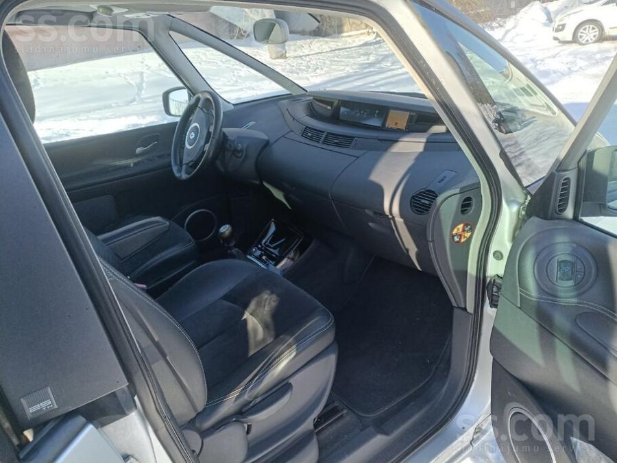 Renault Espace 2012 in Tukums, with an engine capacity of 2.00 L and mileage of 231 thousand km for 4200 €, photo 7 on AUTOMOTO.COM.LV