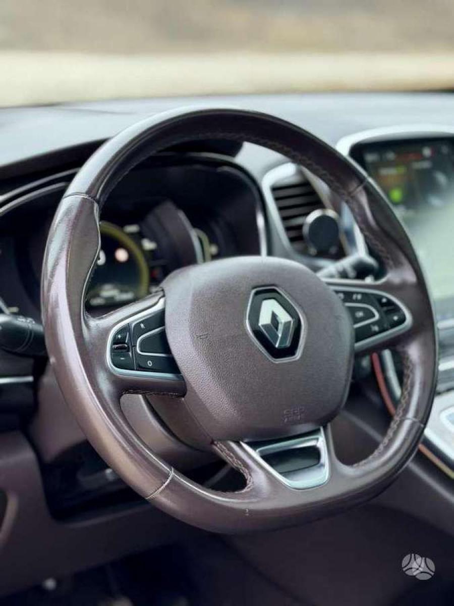 Renault Espace 2015 in Siauliai, with an engine capacity of 1.60 L and mileage of 219 thousand km for 9999 €, photo 25 on AUTOMOTO.COM.LV