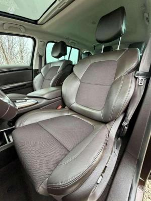 Renault Espace 2015 in Siauliai, with an engine capacity of 1.60 L and mileage of 219 thousand km for 9999 €, photo 29 on AUTOMOTO.COM.LV