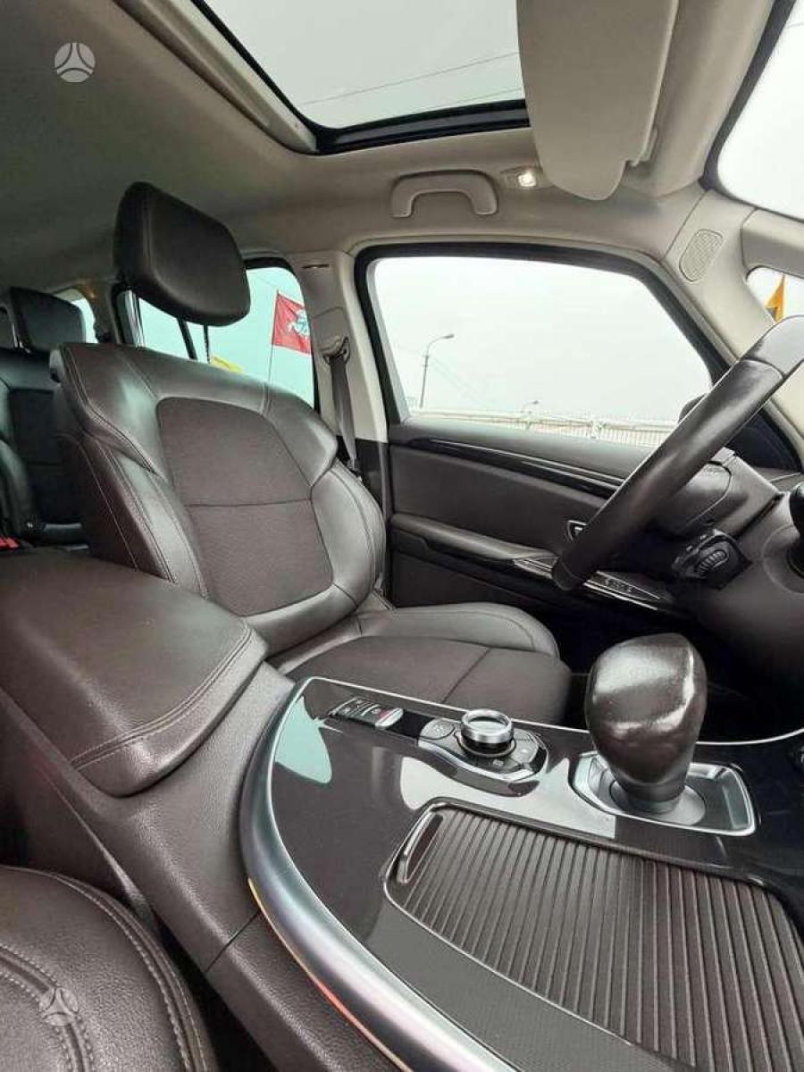 Renault Espace 2015 in Siauliai, with an engine capacity of 1.60 L and mileage of 219 thousand km for 9999 €, photo 31 on AUTOMOTO.COM.LV