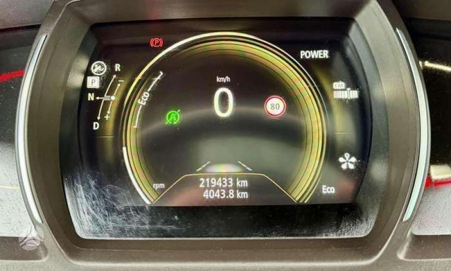 Renault Espace 2015 in Siauliai, with an engine capacity of 1.60 L and mileage of 219 thousand km for 9999 €, photo 38 on AUTOMOTO.COM.LV