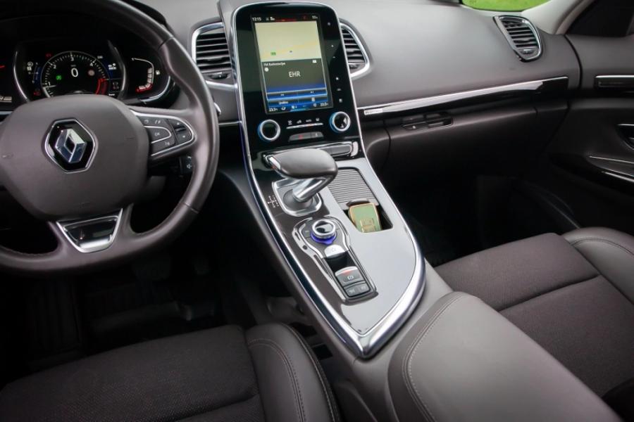 Renault Espace 2015 in Riga, with an engine capacity of 1.60 L and mileage of 229 thousand km for 11950 €, photo 11 on AUTOMOTO.COM.LV