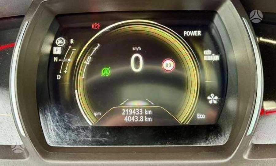Renault Espace 2015 in Siauliai, with an engine capacity of 1.60 L and mileage of 219 thousand km for 9999 €, photo 38 on AUTOMOTO.COM.LV