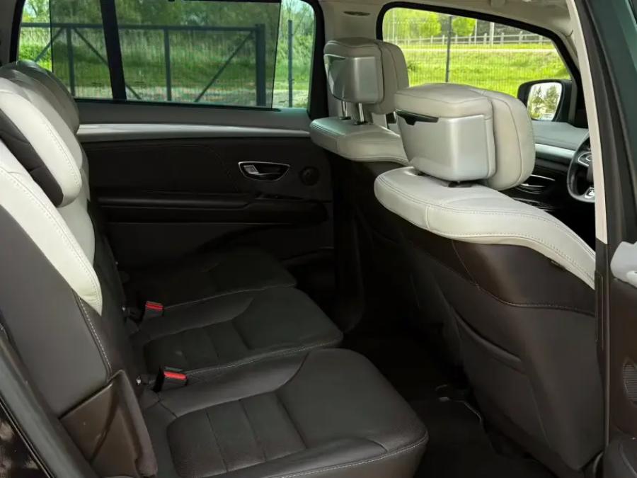 Renault Espace 2016 Jelgava, ar dzinēja tilpumu 1.60 L un nobraukumu 250 tūkst. km par 11400 €, foto 13 vietnē AUTOMOTO.COM.LV