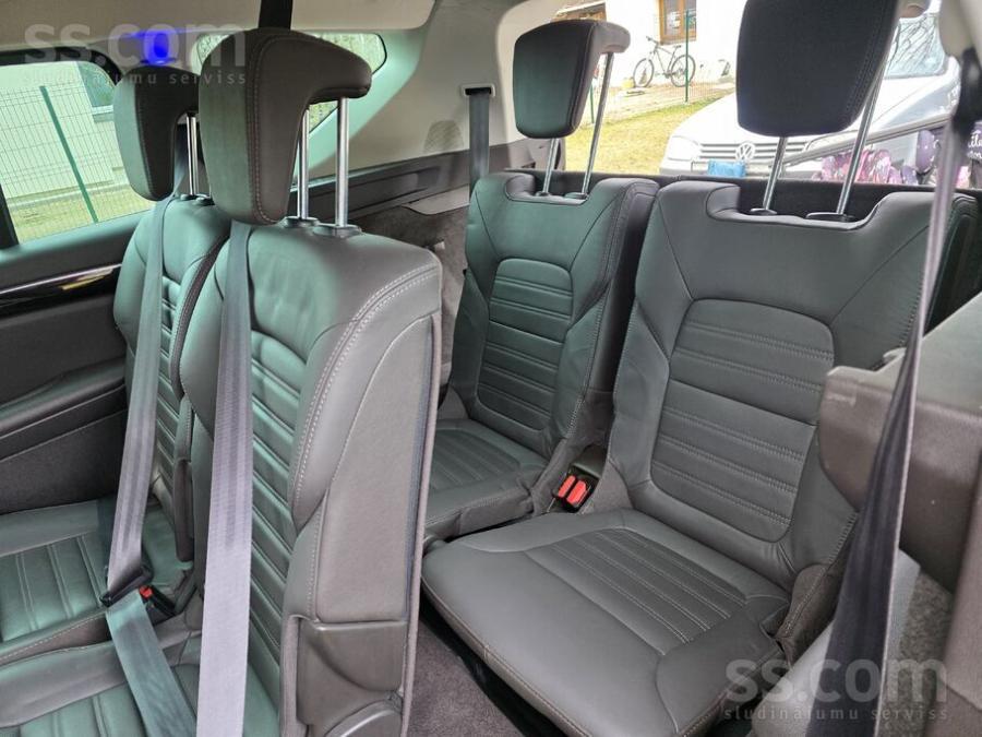 Renault Espace 2017 in Riga, with an engine capacity of 1.60 L and mileage of 248 thousand km for 9100 €, photo 11 on AUTOMOTO.COM.LV