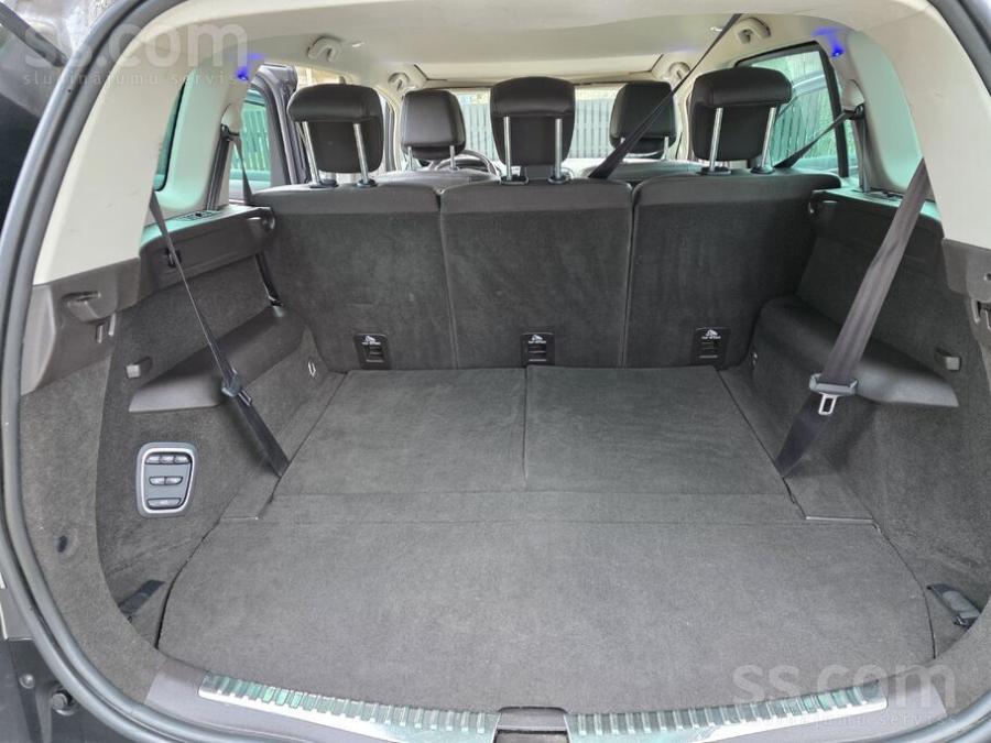 Renault Espace 2017 in Riga, with an engine capacity of 1.60 L and mileage of 248 thousand km for 9100 €, photo 13 on AUTOMOTO.COM.LV