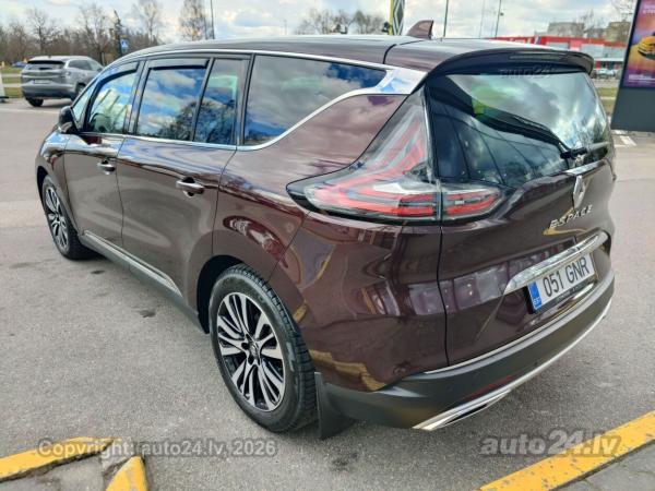 Sarkans Renault Espace 2021 Tartu, ar dzinēja tilpumu 2.00 L un nobraukumu 83 tūkst. km par 26500 €, foto 5 vietnē AUTOMOTO.COM.LV