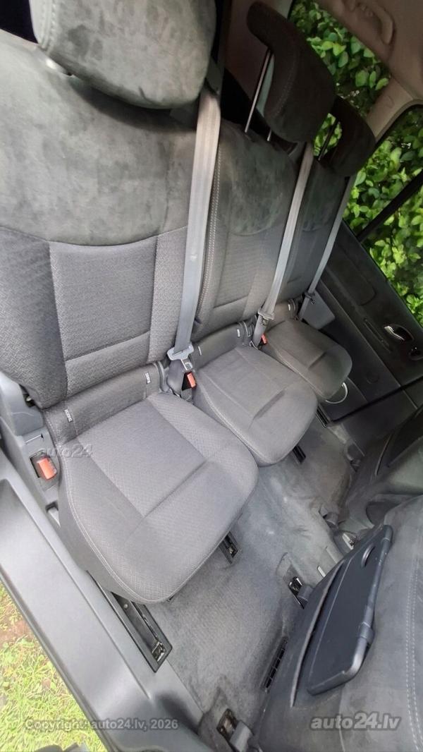 Renault Espace 2008 Rakvere, ar dzinēja tilpumu 2.00 L un nobraukumu 367 tūkst. km par 2950 €, foto 6 vietnē AUTOMOTO.COM.LV
