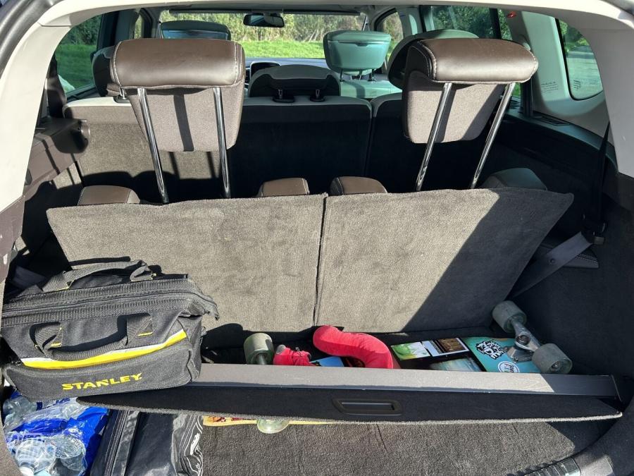 Violet Renault Espace 2016 in Vilnius, with an engine capacity of 1.60 L and mileage of 240 thousand km for 15000 €, photo 12 on AUTOMOTO.COM.LV