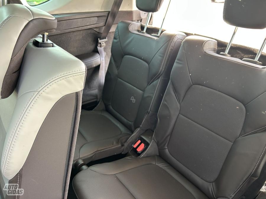 Violet Renault Espace 2016 in Vilnius, with an engine capacity of 1.60 L and mileage of 240 thousand km for 15000 €, photo 11 on AUTOMOTO.COM.LV