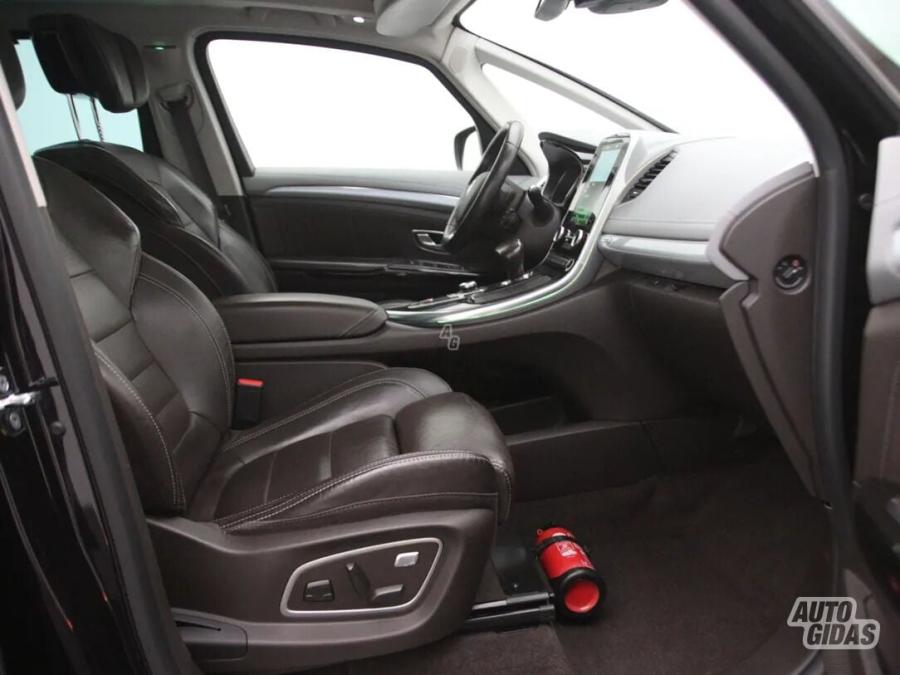 Violets Renault Espace 2016 Viļņa, ar dzinēja tilpumu 1.60 L un nobraukumu 177 tūkst. km par 13899 €, foto 15 vietnē AUTOMOTO.COM.LV