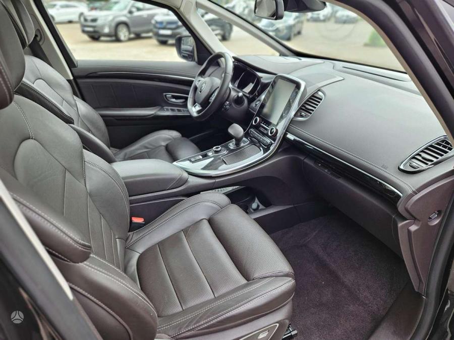 Violet Renault Espace 2016 in Vilnius, with an engine capacity of 1.60 L and mileage of 300 thousand km for 8900 €, photo 19 on AUTOMOTO.COM.LV