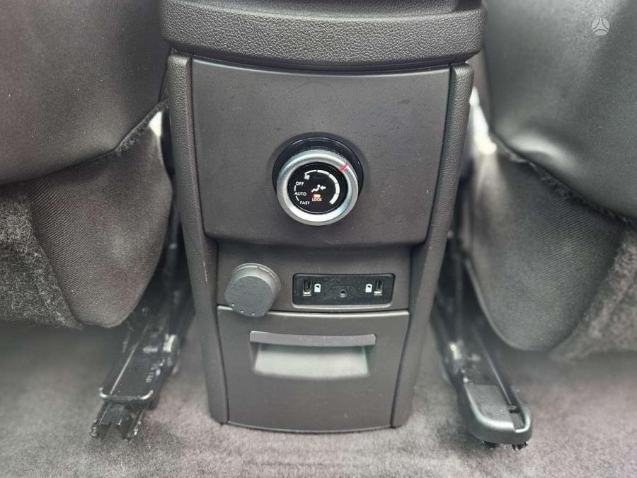 Violet Renault Espace 2016 in Vilnius, with an engine capacity of 1.60 L and mileage of 300 thousand km for 8900 €, photo 22 on AUTOMOTO.COM.LV