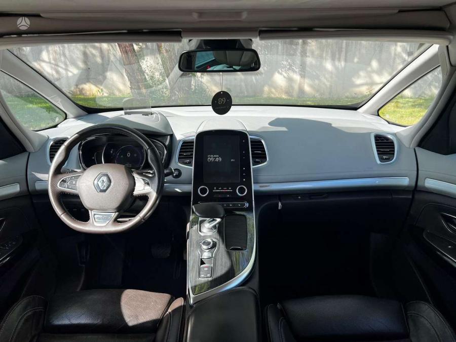 Violets Renault Espace 2016 Šauļi, ar dzinēja tilpumu 1.60 L un nobraukumu 370 tūkst. km par 7800 €, foto 12 vietnē AUTOMOTO.COM.LV