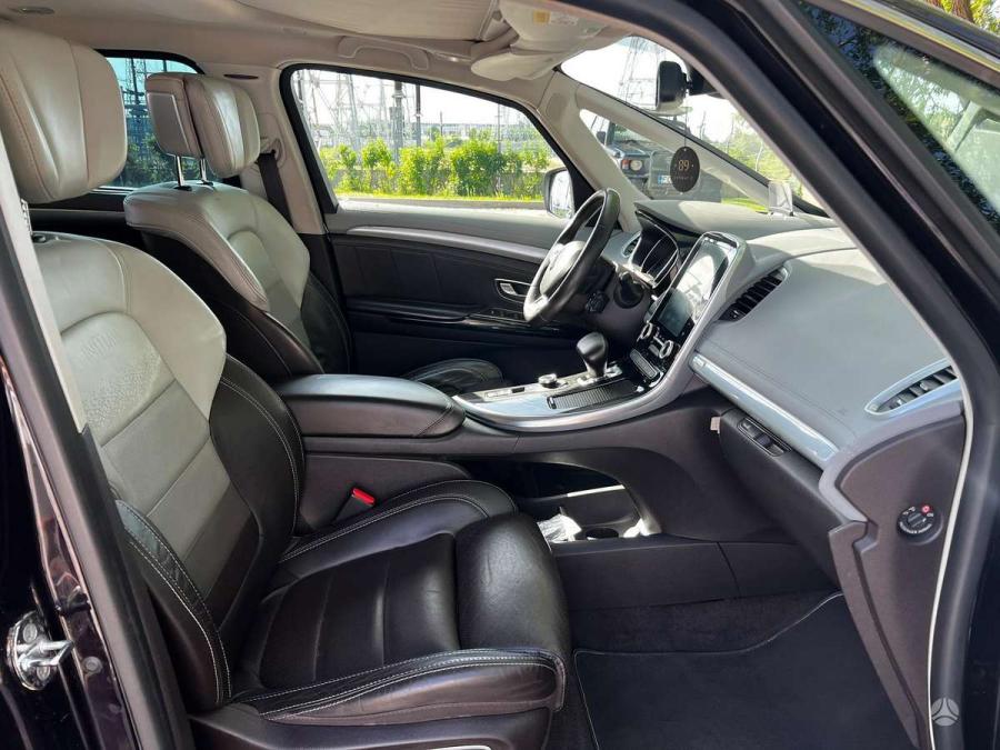 Violets Renault Espace 2016 Šauļi, ar dzinēja tilpumu 1.60 L un nobraukumu 370 tūkst. km par 7800 €, foto 13 vietnē AUTOMOTO.COM.LV