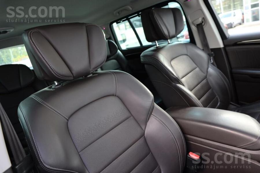Violet Renault Espace 2016 in Riga, with an engine capacity of 1.60 L and mileage of 170 thousand km for 12995 €, photo 18 on AUTOMOTO.COM.LV
