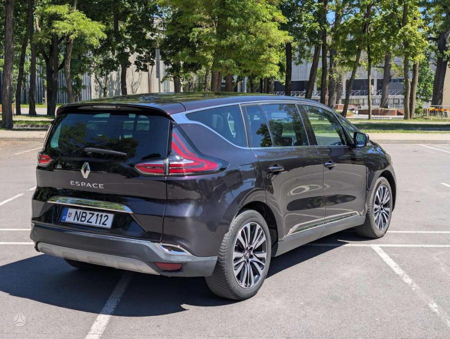 Violet Renault Espace 2017 in Kaunas, with an engine capacity of 1.62 L and mileage of 273 thousand km for 14917 €, photo 5 on AUTOMOTO.COM.LV