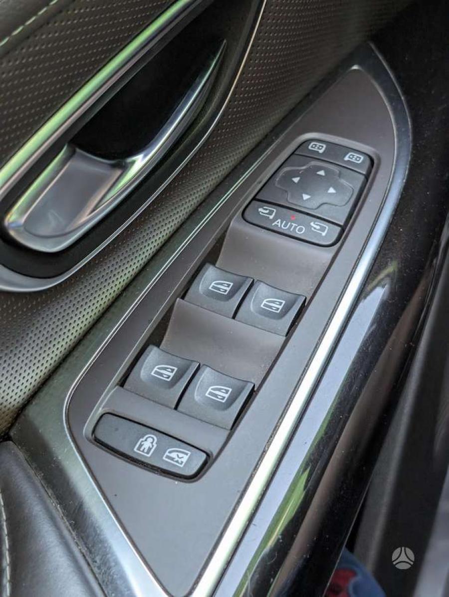 Violet Renault Espace 2017 in Kaunas, with an engine capacity of 1.62 L and mileage of 273 thousand km for 14917 €, photo 23 on AUTOMOTO.COM.LV