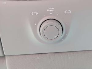 Violet Renault Espace 2017 in Kaunas, with an engine capacity of 1.62 L and mileage of 273 thousand km for 14917 €, photo 31 on AUTOMOTO.COM.LV