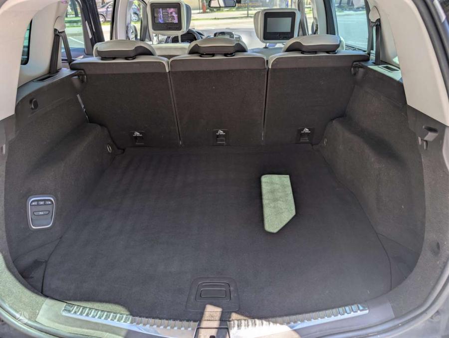 Violet Renault Espace 2017 in Kaunas, with an engine capacity of 1.62 L and mileage of 273 thousand km for 14917 €, photo 43 on AUTOMOTO.COM.LV