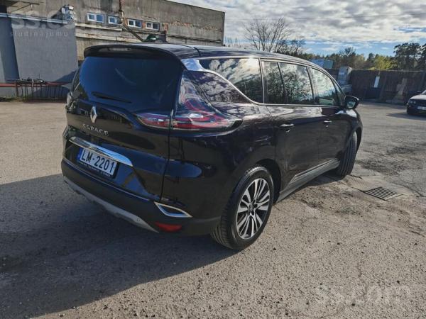 Violets Renault Espace 2018 Rīga, ar dzinēja tilpumu 1.60 L un nobraukumu 149 tūkst. km par 15000 €, foto 4 vietnē AUTOMOTO.COM.LV