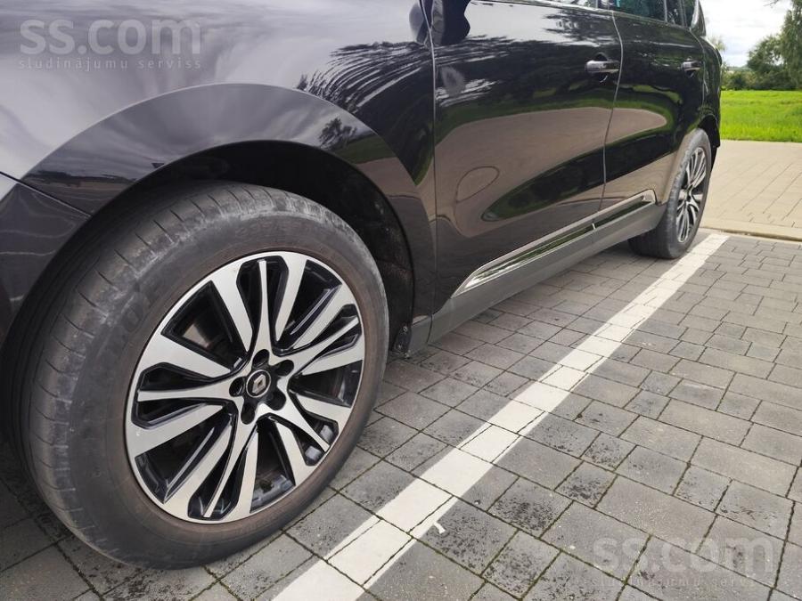 Violet Renault Espace 2018 in Riga, with an engine capacity of 1.60 L and mileage of 85 thousand km for 15200 €, photo 18 on AUTOMOTO.COM.LV