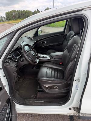 Balts Renault Espace 2015 Tallina, ar dzinēja tilpumu 1.60 L un nobraukumu 348 tūkst. km par 7800 €, foto 9 vietnē AUTOMOTO.COM.LV
