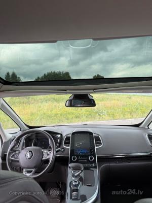 Balts Renault Espace 2015 Tallina, ar dzinēja tilpumu 1.60 L un nobraukumu 348 tūkst. km par 7800 €, foto 12 vietnē AUTOMOTO.COM.LV