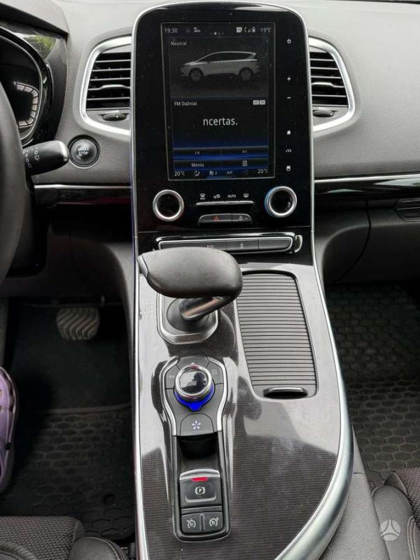 White Renault Espace 2018 in Klaipeda, with an engine capacity of 1.60 L and mileage of 165 thousand km for 8500 €, photo 10 on AUTOMOTO.COM.LV