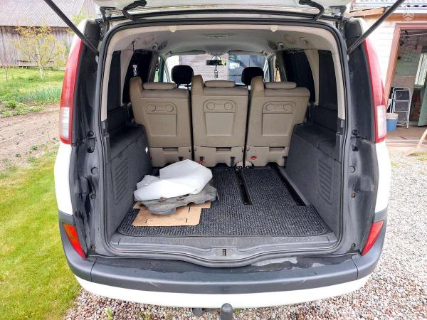 Balts Renault Espace 2006 Šauļi, ar dzinēja tilpumu 1.87 L un nobraukumu 320 tūkst. km par 800 €, foto 5 vietnē AUTOMOTO.COM.LV