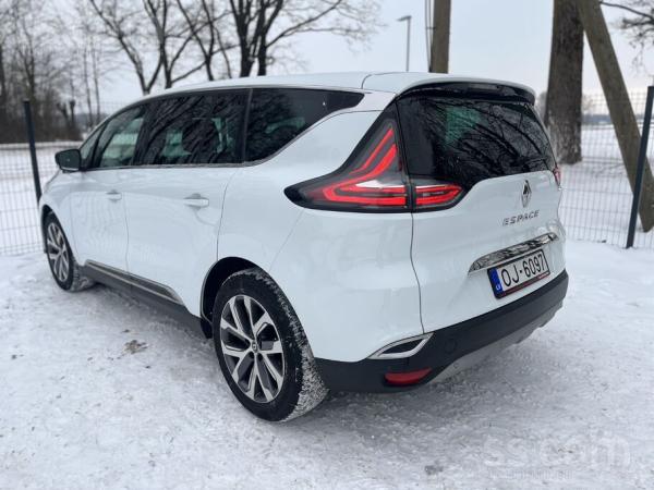 White Renault Espace 2015 in Cesis, with an engine capacity of 1.60 L and mileage of 0 thousand km for 10500 €, photo 5 on AUTOMOTO.COM.LV