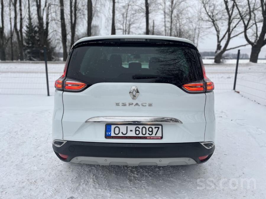 Balts Renault Espace 2015 Cēsis, ar dzinēja tilpumu 1.60 L un nobraukumu 0 tūkst. km par 10500 €, foto 6 vietnē AUTOMOTO.COM.LV