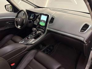 White Renault Espace 2015 in Marijampole, with an engine capacity of 1.60 L and mileage of 268 thousand km for 9999 €, photo 12 on AUTOMOTO.COM.LV