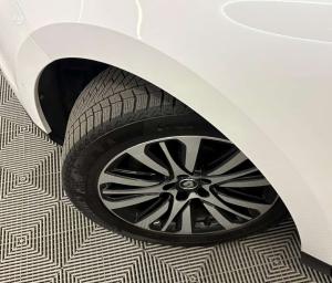 White Renault Espace 2015 in Marijampole, with an engine capacity of 1.60 L and mileage of 268 thousand km for 9999 €, photo 18 on AUTOMOTO.COM.LV