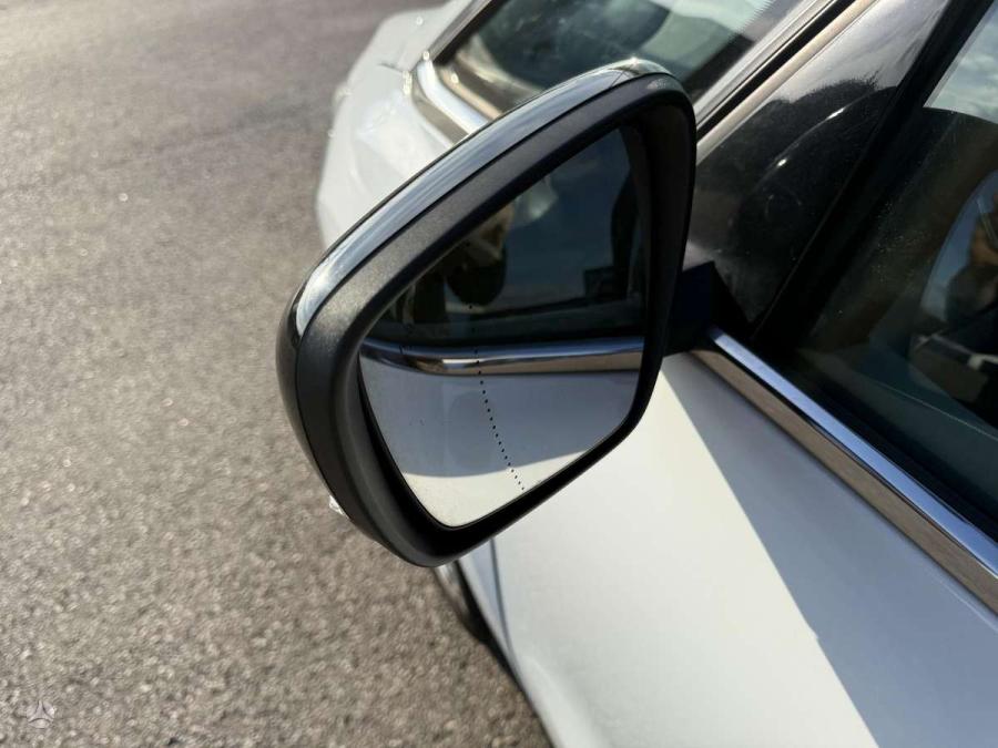 White Renault Espace 2015 in Kaunas, with an engine capacity of 1.60 L and mileage of 220 thousand km for 6150 €, photo 13 on AUTOMOTO.COM.LV